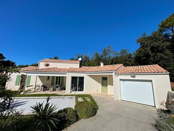 Maison à vendre - Saint-Palais-sur-Mer - 6 pièces - 4 chambres