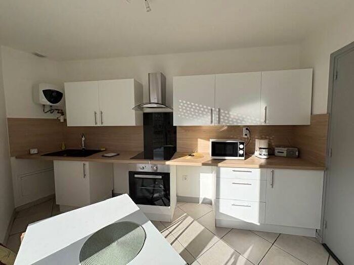 Appartement à louer - Roanne - 4 pièces - 2 chambres