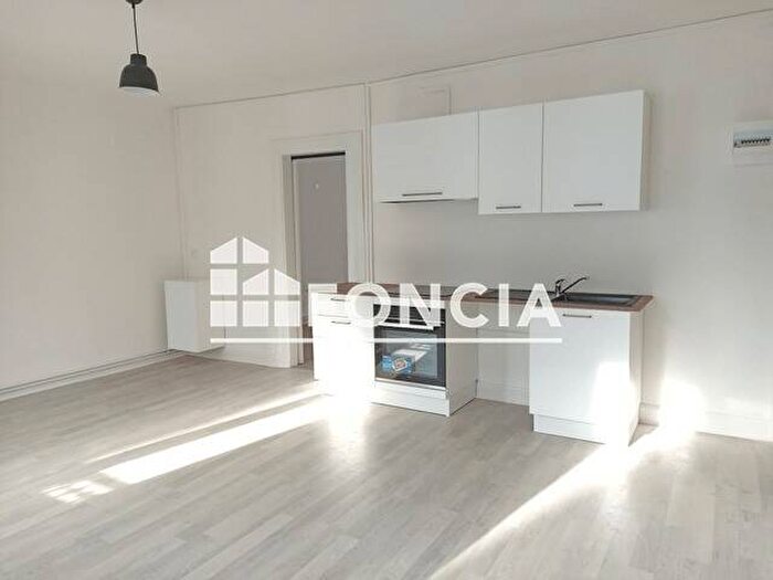 Appartement 2 pièces à Cité Briand Nord, Mulhouse, à louer