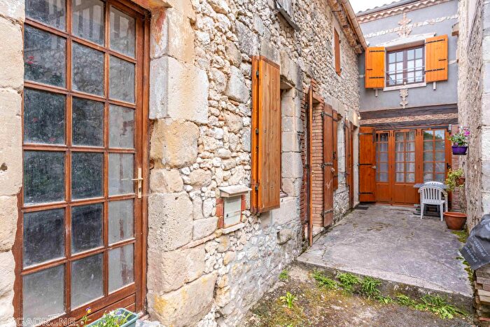 Maison 4 pièces à Cancon, à vendre