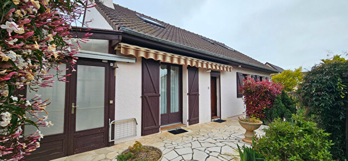 Maison à vendre - Ouistreham - 6 pièces - 5 chambres