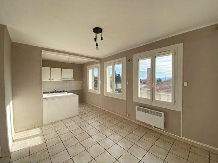 Appartement à louer - Le Péage-de-Roussillon - 2 pièces - 1 chambre