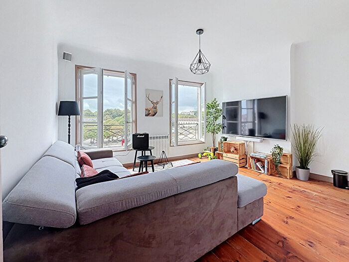 Appartement 5 pièces à BayonneBayonaBaiona, Centre-ville, Hôtel de Ville, à louer