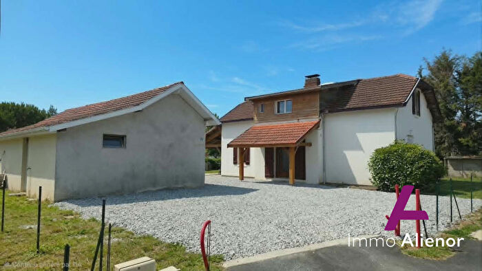 Maison 5 pièces à Aureilhan, à vendre