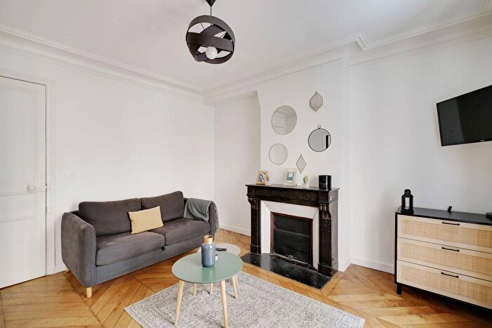 Appartement à louer - Europe, Paris ème arrondissement - 2 pièces - 1 chambre