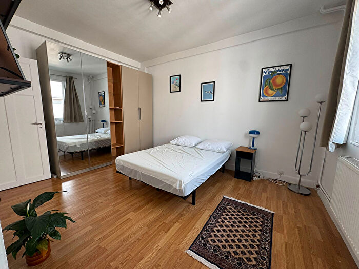 Paris 11ème, Léon-Blum, Folie-Regnault : Appartement 1 pièce à louer