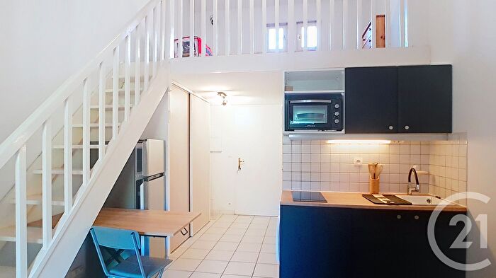 Appartement à louer - Mouriès - 2 pièces - 1 chambre