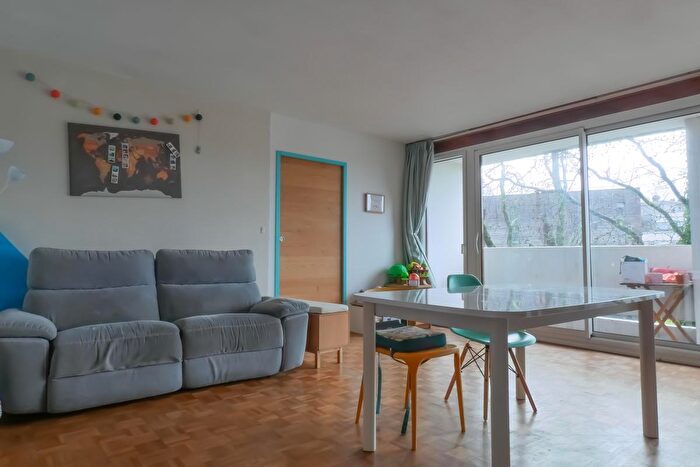 Appartement à vendre - Pau - 4 pièces - 3 chambres