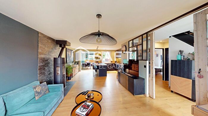 Maison 7 pièces à Saint-Léonard, à vendre