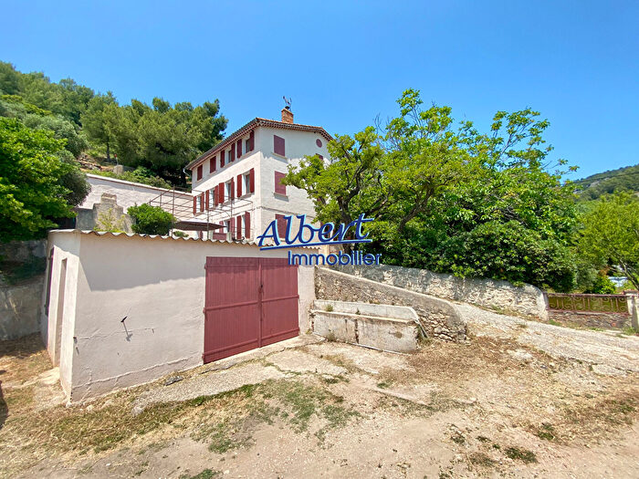 Maison à vendre - Ollioules, Colline Saint-Laze - 5 pièces - 4 chambres