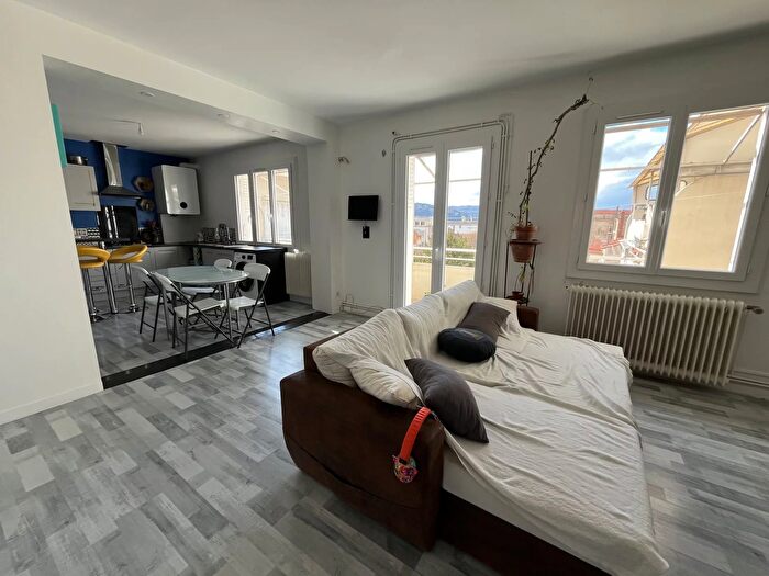 Appartement à louer - Valence, Faventines - 4 pièces - 3 chambres