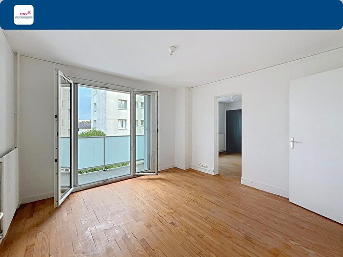 Appartement 4 pièces à Viry-Châtillon, Centre-ville, à vendre