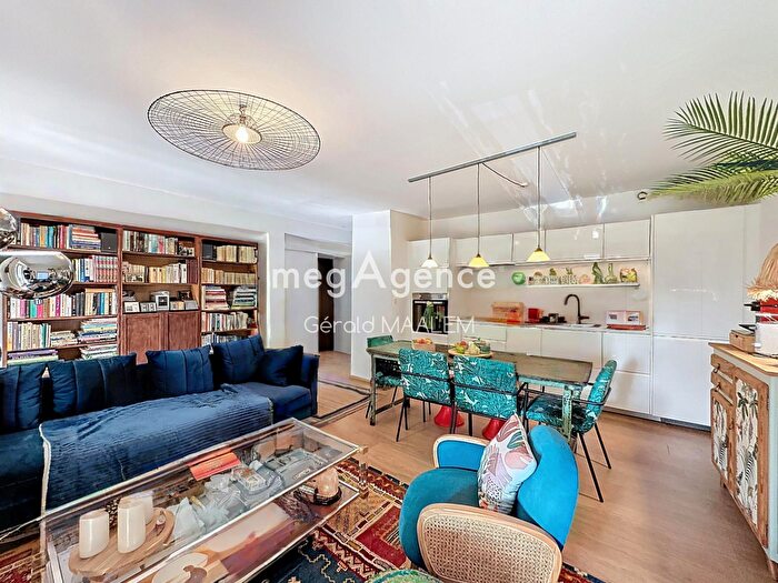 Appartement à vendre - Cogolin, Centre-ville, Subeiran, Pas de Grimaud - 3 pièces - 2 chambres