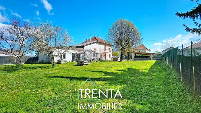 Maison à vendre - La Bâtie-Divisin - 5 pièces - 3 chambres