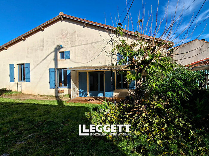 Maison à vendre - Luxé - 4 pièces - 3 chambres