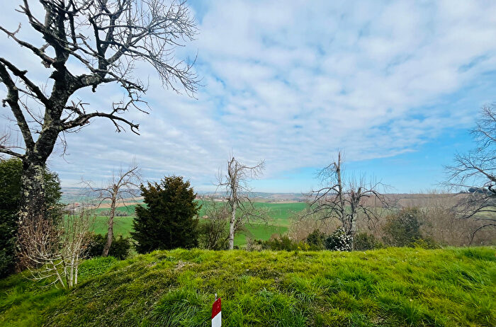 Maison à vendre - Miradoux - 5 pièces - 3 chambres