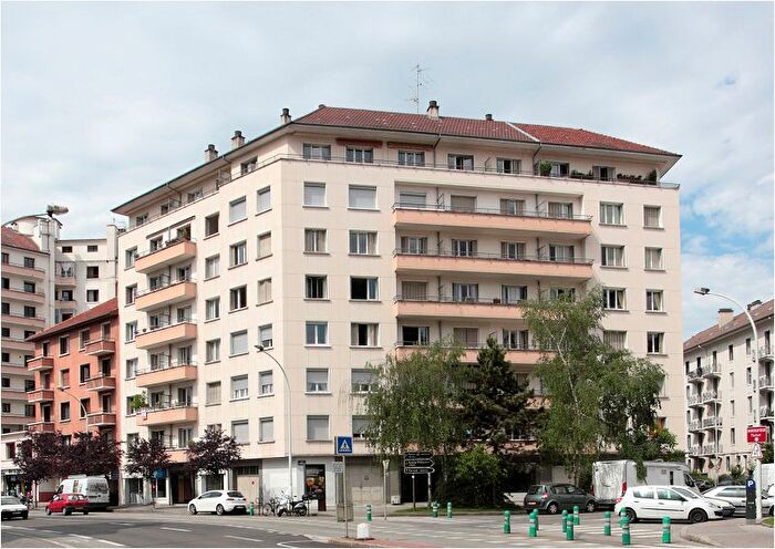 Appartement à louer - Annecy, Parmelan, Albigny - 4 pièces - 3 chambres