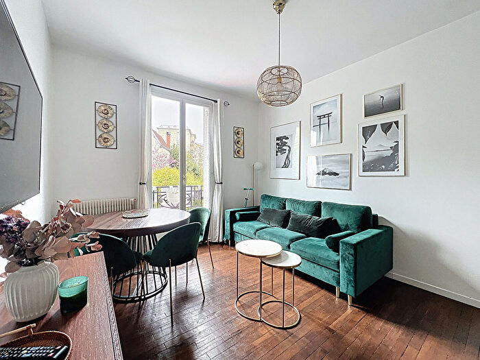 Appartement 3 pièces à vendre - Suresnes, Plateau Ouest