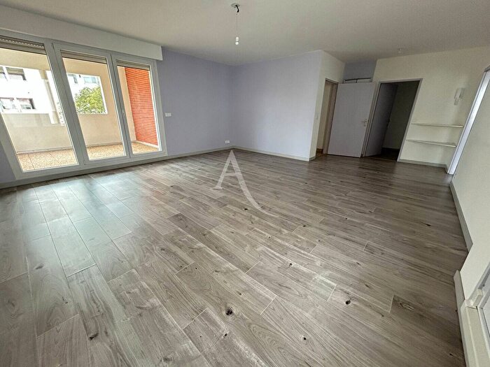 Appartement à louer - Narbonne - 4 pièces - 3 chambres