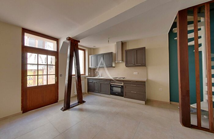 Appartement à louer - Palais de Justice-Saint Eusebe-Pont, Auxerre - 2 pièces - 1 chambre