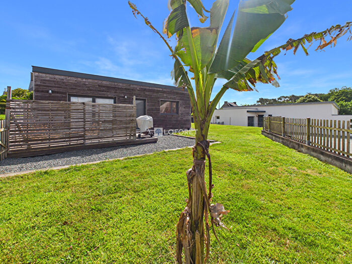 Plonéour-Lanvern : Maison 3 pièces à vendre