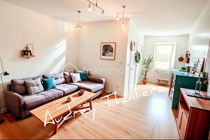 Maison à vendre - Montluel - 5 pièces - 4 chambres