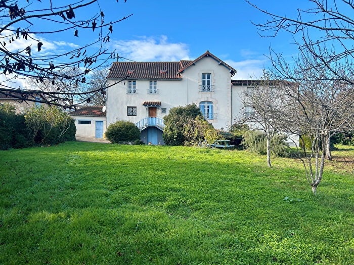 Jaunay-Clan : Maison 5 pièces à vendre