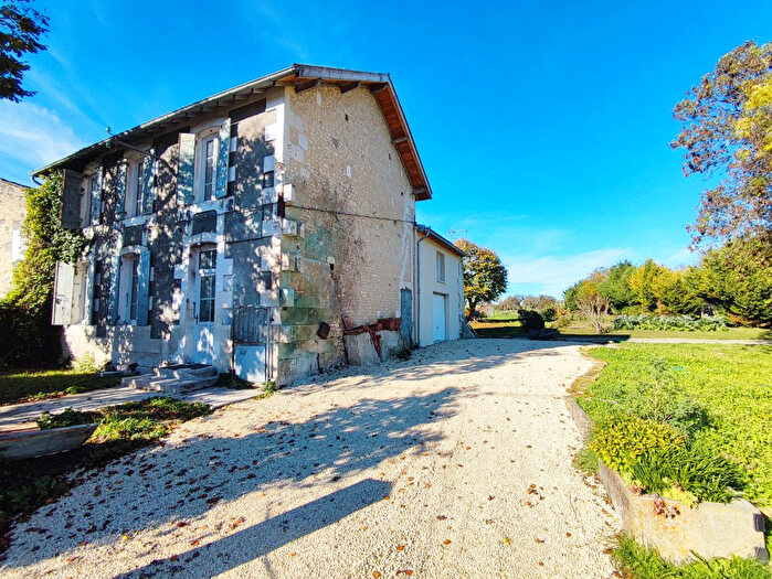 La Jard : Maison 5 pièces à vendre