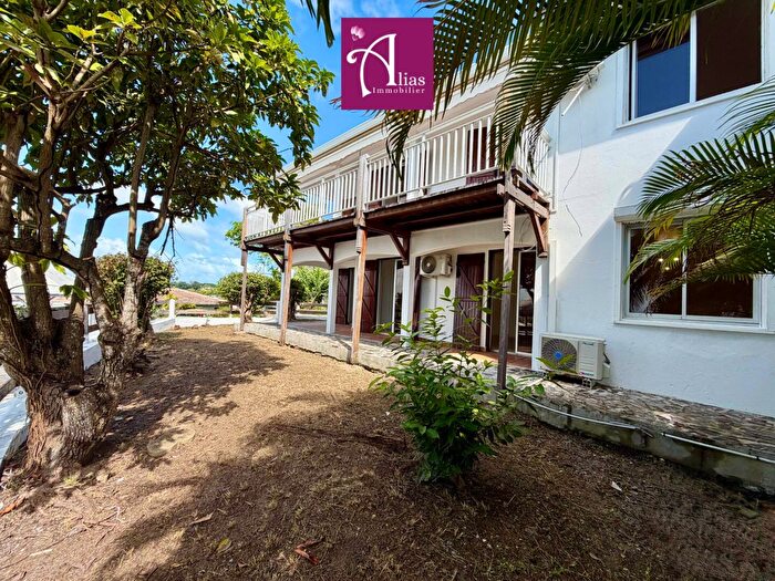 Maison à louer - Le Gosier - 4 pièces - 3 chambres