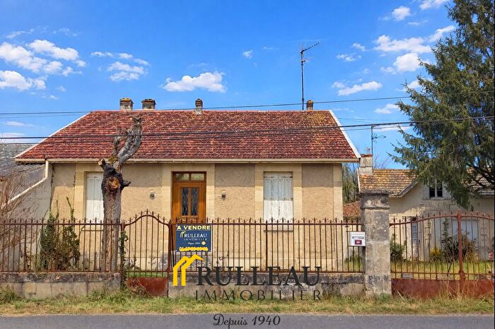 Maison à vendre - Saint-Girons-dAiguevives - 8 pièces - 6 chambres