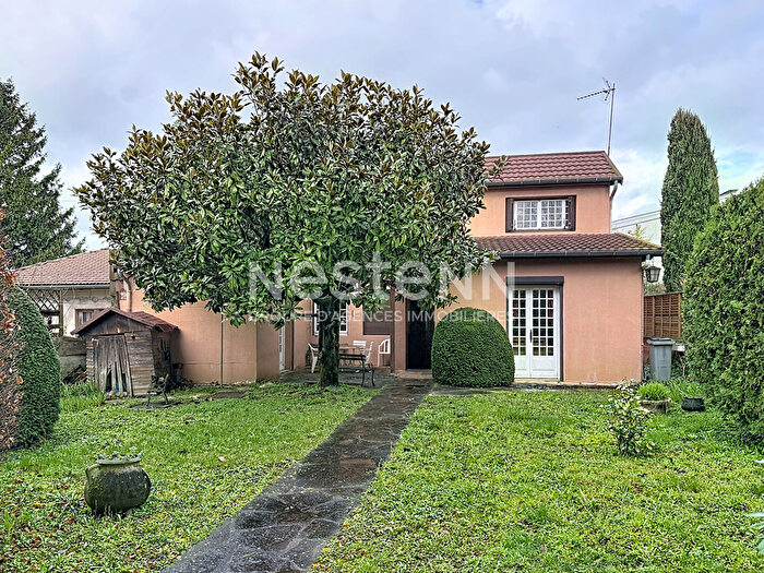 Maison à vendre - Bron, Centre-ville - 5 pièces - 4 chambres