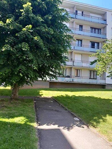 LEglise, Bois-dArcy - Appartement 4 pièces à louer