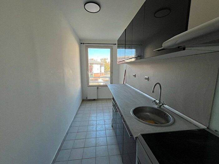 Appartement à louer - Canal, Evry Courcouronnes - 3 pièces - 2 chambres