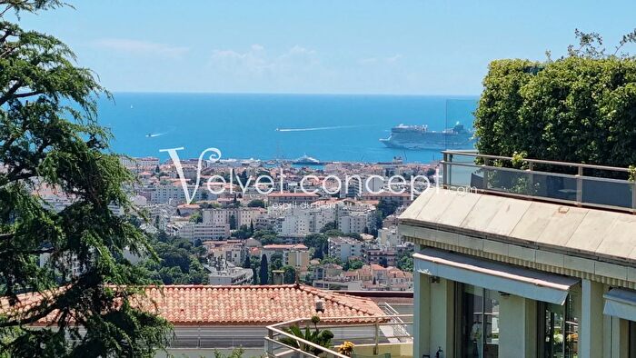 Appartement à vendre - Le Cannet, Centre-ville - 3 pièces - 2 chambres