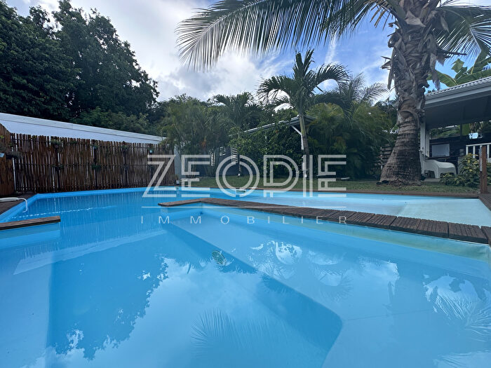 Appartement à vendre - Saint-François - 4 pièces - 2 chambres