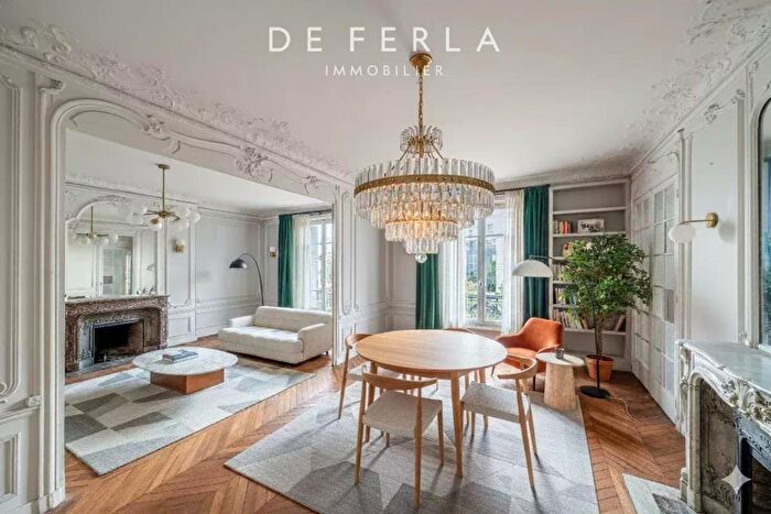 Appartement à vendre - Paris e , Montparnasse, Raspail - 7 pièces - 5 chambres