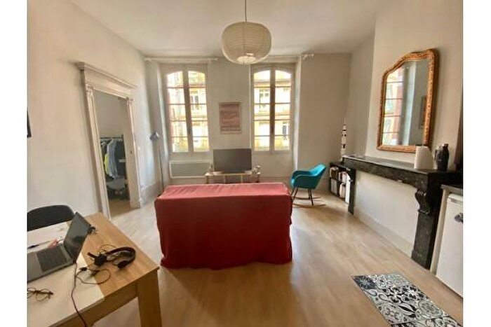 Appartement à louer - Carmes, Toulouse - 2 pièces - 1 chambre