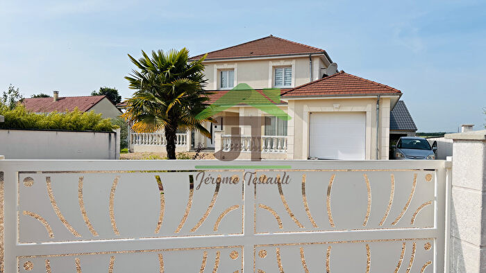 Maison à vendre - Châteaudun - 5 pièces - 3 chambres