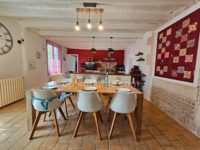 Hiersac - Maison 10 pièces à vendre