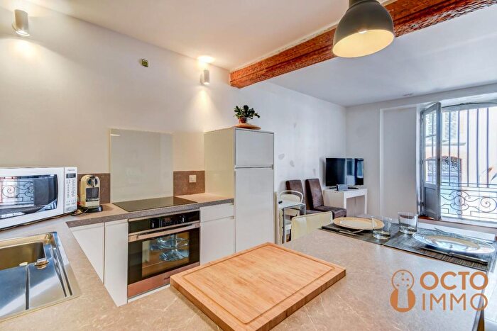 Appartement à louer - Toulouse, Les Carmes-Esquirol - 2 pièces - 1 chambre