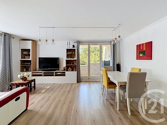 Appartement 4 pièces à vendre à Combs-la-Ville, Prévert