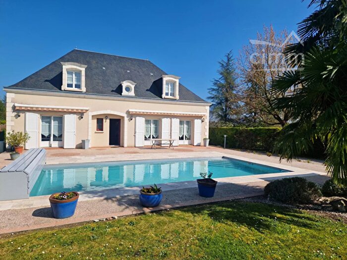 Maison à vendre - Tours - 8 pièces - 6 chambres