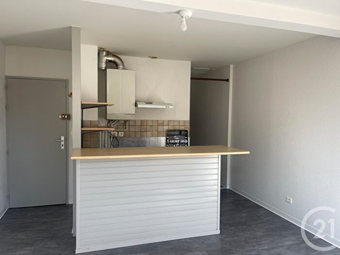 Appartement à louer - Pamiers, Centre-ville, Mercadal, Villeneuve - 2 pièces - 1 chambre