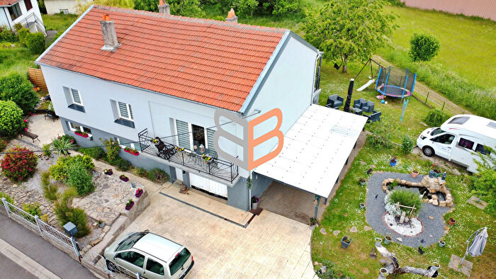 Maison à vendre - Audun-le-Roman - 6 pièces - 4 chambres