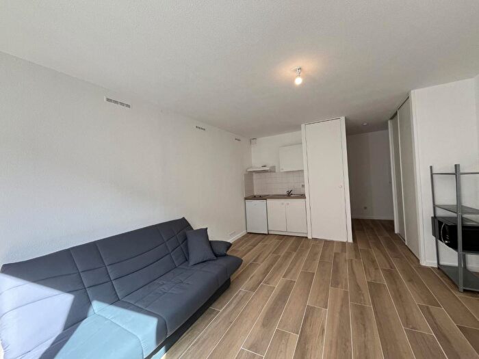 Appartement 1 pièce à louer à Bordeaux, Capucins, Saint-Michel