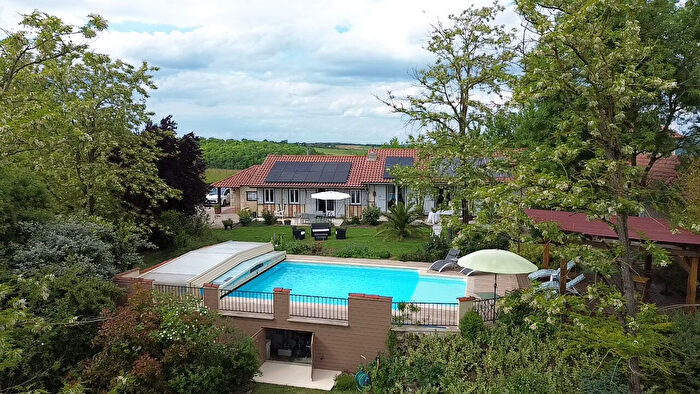 Maison à vendre - Mirande - 8 pièces - 5 chambres