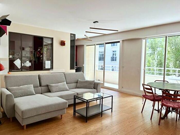 Appartement à louer - Charles Laffitte, Neuilly-sur-Seine - 4 pièces - 2 chambres