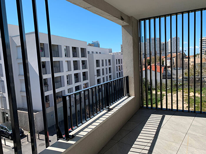Appartement 4 pièces à Marseille 3ème, Saint-Mauron, à louer