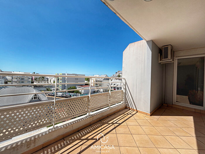 Saint-Denis, La Source : Appartement 2 pièces à vendre