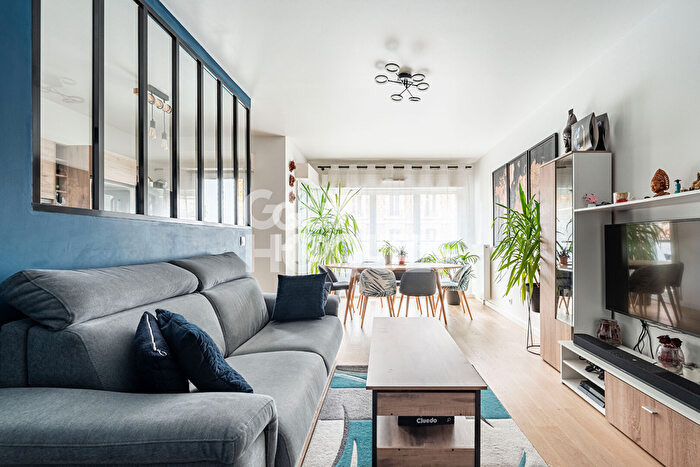 Asnières-sur-Seine, Centre-ville : Appartement 3 pièces à vendre
